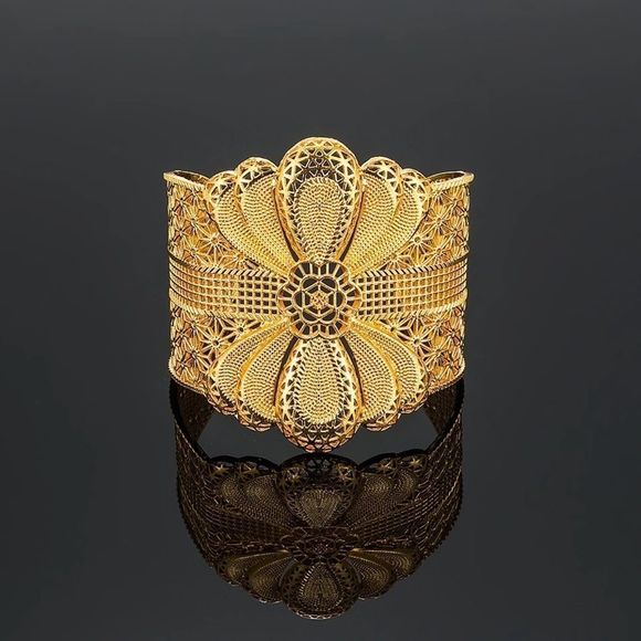 Jewelry | Luxurious Bangle | Poshmark